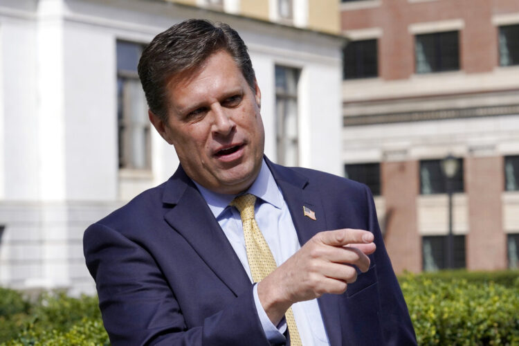 Tue. 9:03 a.m.: Massachusetts GOP voters size up Trump loyalist for ...